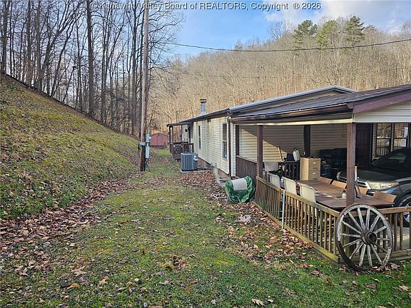 432 W Vickers Dr, Elkview, WV 25071 | Zillow