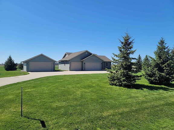 N8626 Van Dyne Rd, Van Dyne, WI 54979 | MLS #50290284 | Zillow