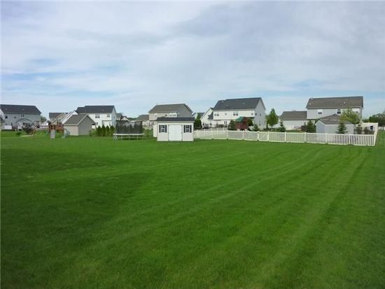 22 Talnuck Dr, Rochester, NY 14612 | Zillow