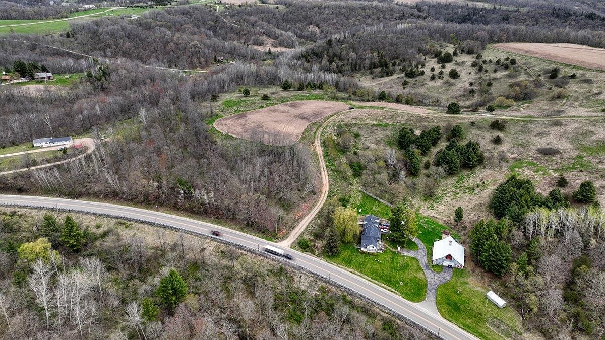 E10992 STATE HIGHWAY 56, Viola, WI 54664 | MLS #1918861 | Zillow
