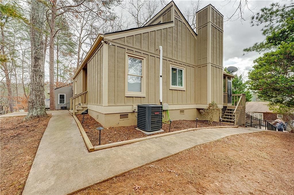 137 Narrows Loop, Waleska, GA 30183 | MLS #7607623 | Zillow