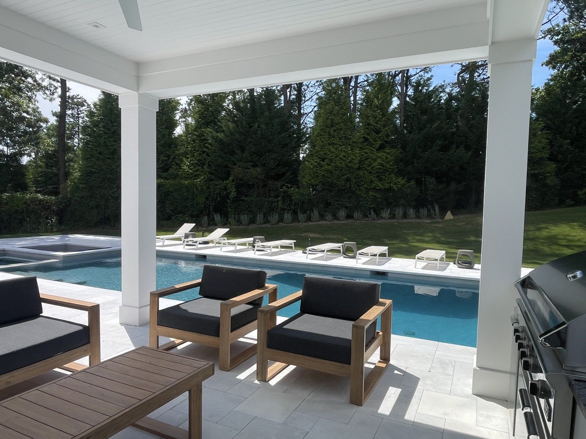 51 Arbutus Rd, Southampton, NY 11968 | Out East