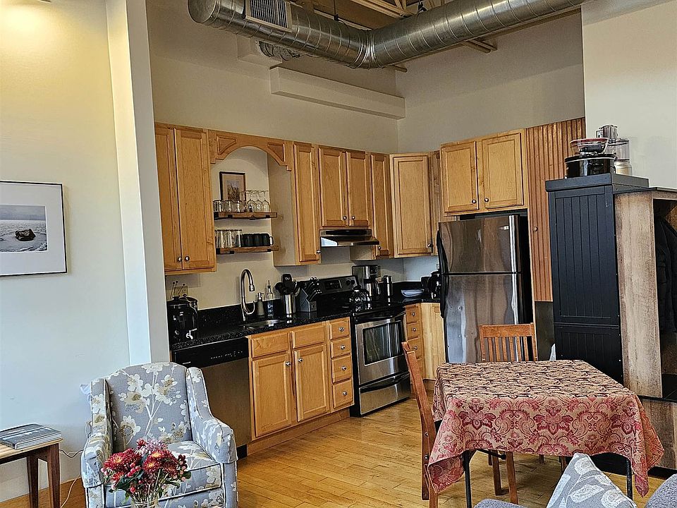 7 Emerald Street UNIT 201, Keene, NH 03431 | Zillow