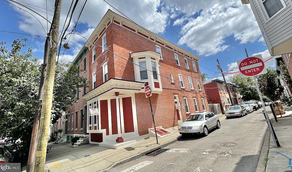 2528 Poplar St, Philadelphia, PA 19130 | Zillow