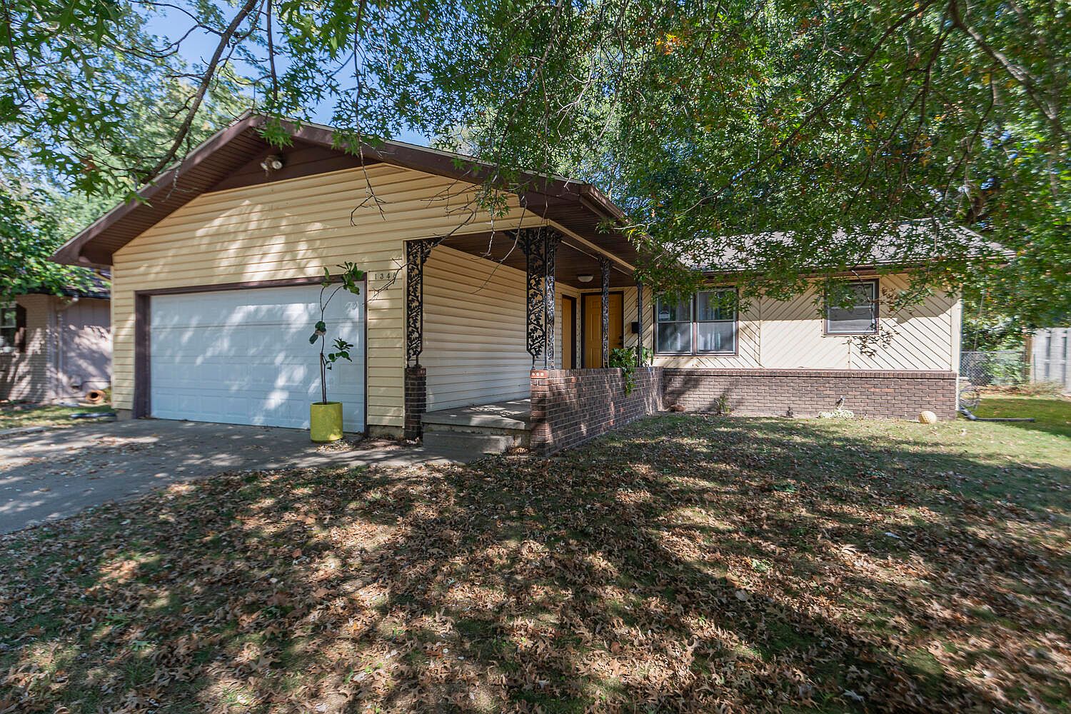 1348 S Arcadia Avenue, Springfield, MO 65804 | MLS #60277420 | Zillow
