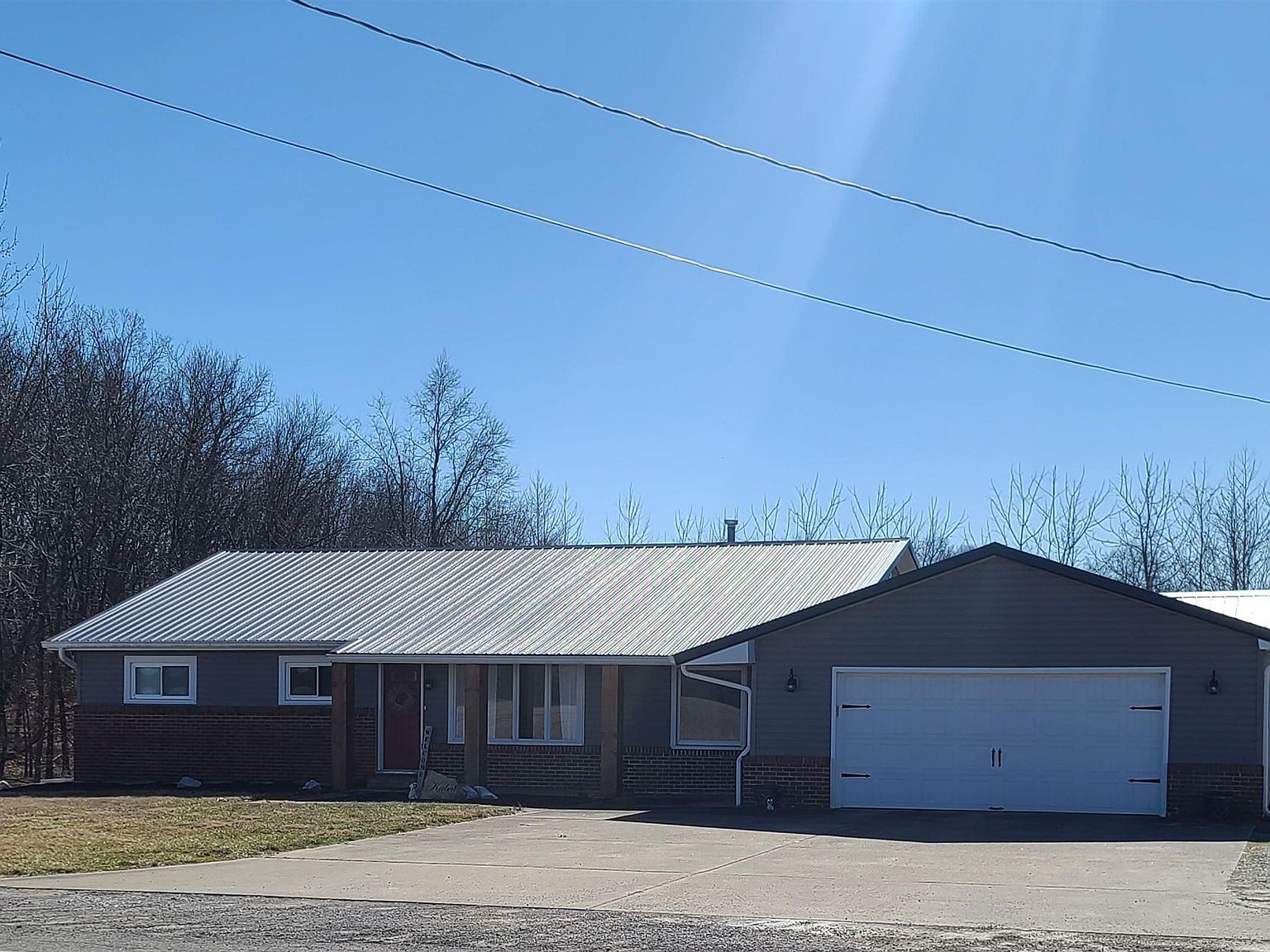 1325 E State Highway 15, Ashley, IL 62808 | Zillow