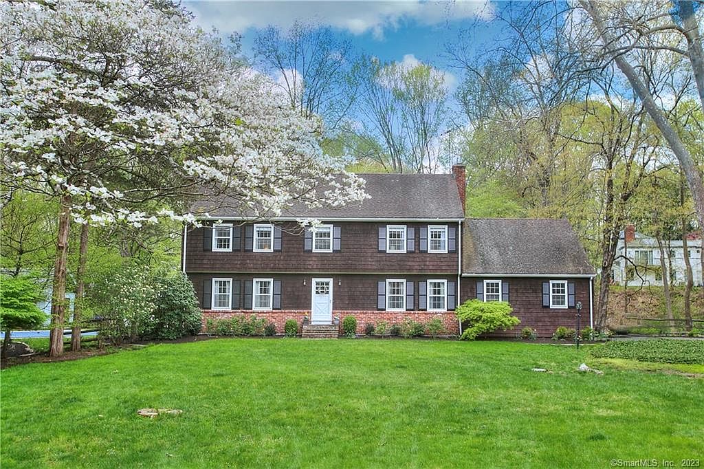 33 Riverfield Dr, Weston, CT 06883 | Zillow