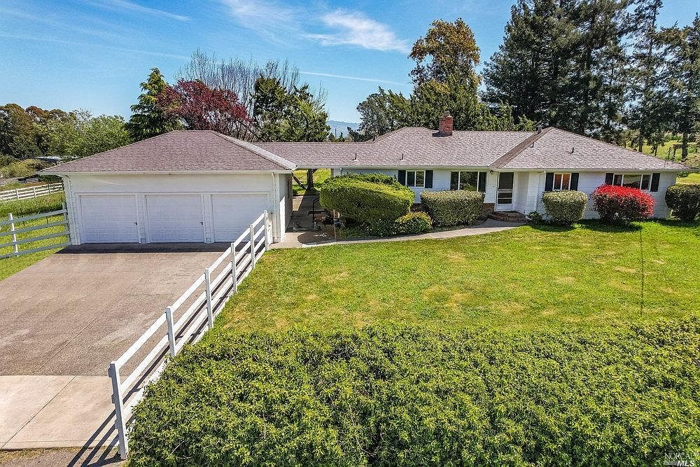 5625 Henning Rd, Sebastopol, CA 95472 | MLS #323028761 | Zillow