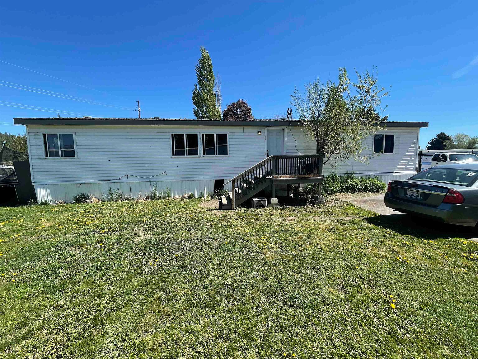 19625 E Wellesley Ave TRAILER 27, Otis Orchards, WA 99027 | Zillow