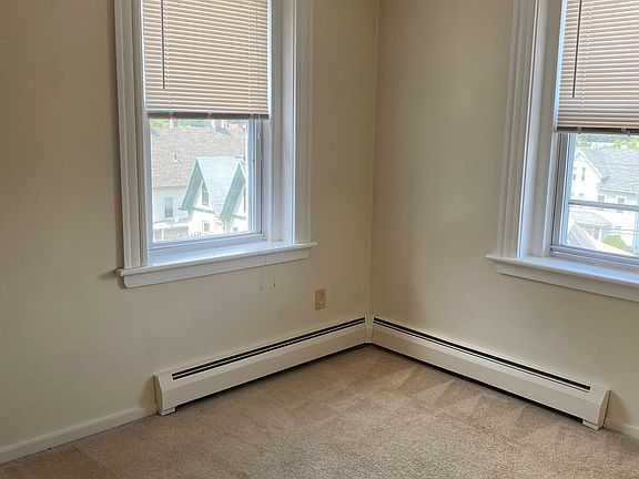 33 Perry Ave, Shelton, CT 06484 | Zillow