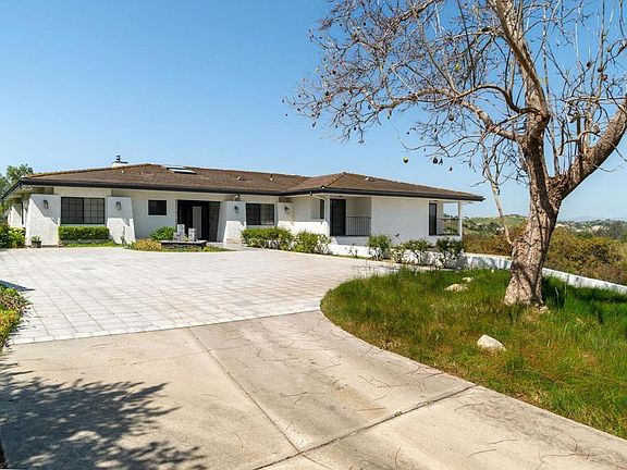 19 Gateview Dr, Fallbrook, CA 92028 | MLS #NDP2303256 | Zillow