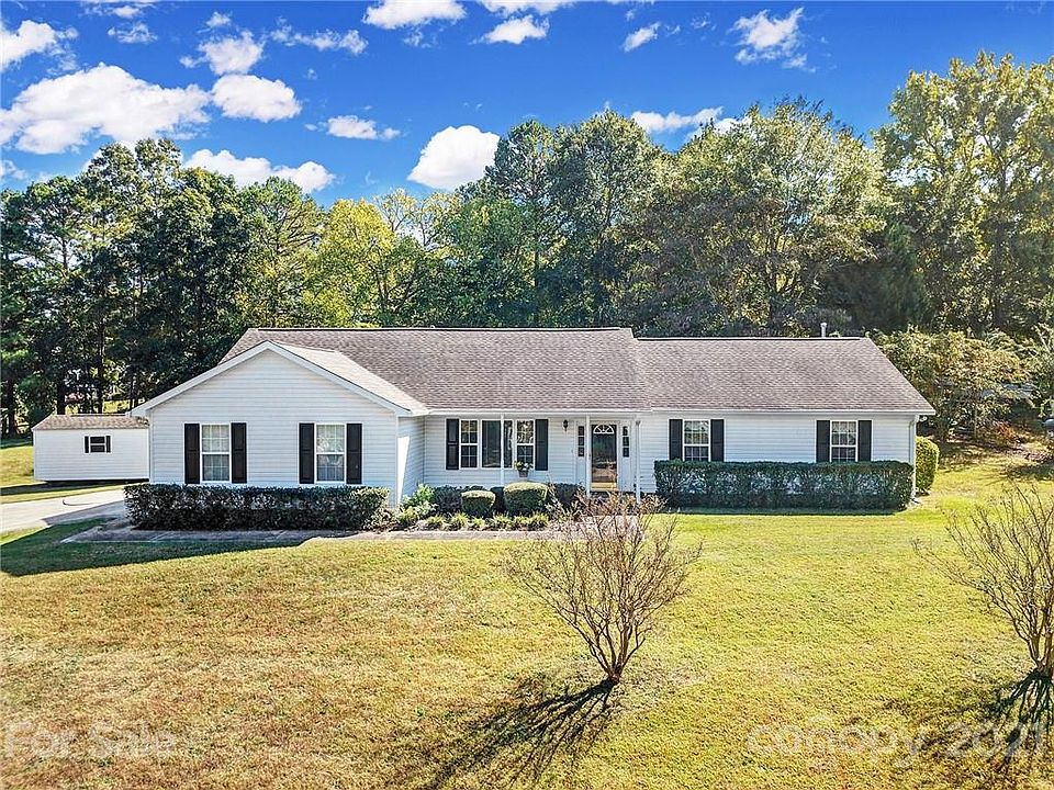 1805 Lillian Ln, Fort Mill, SC 29708 | Zillow