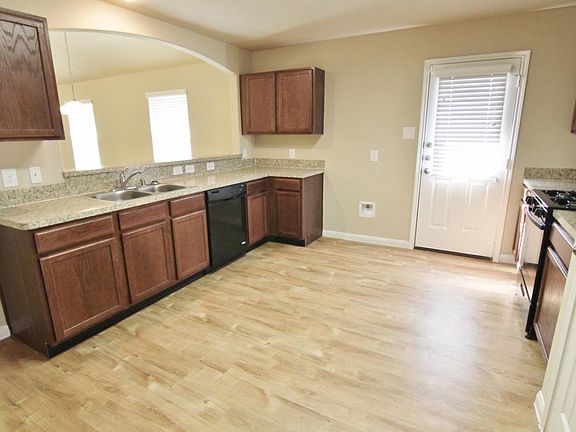 2431 Connors Path Ct, Houston, TX 77073 | Zillow