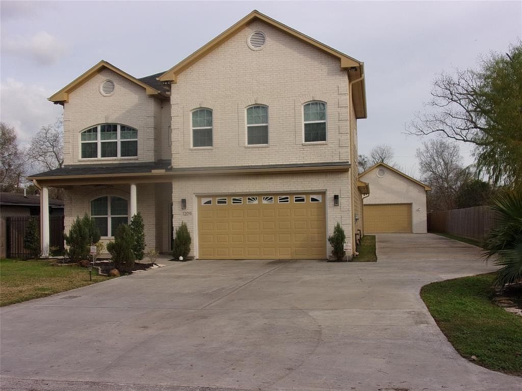 1209 Elberta St, Houston, TX 77051 | Zillow