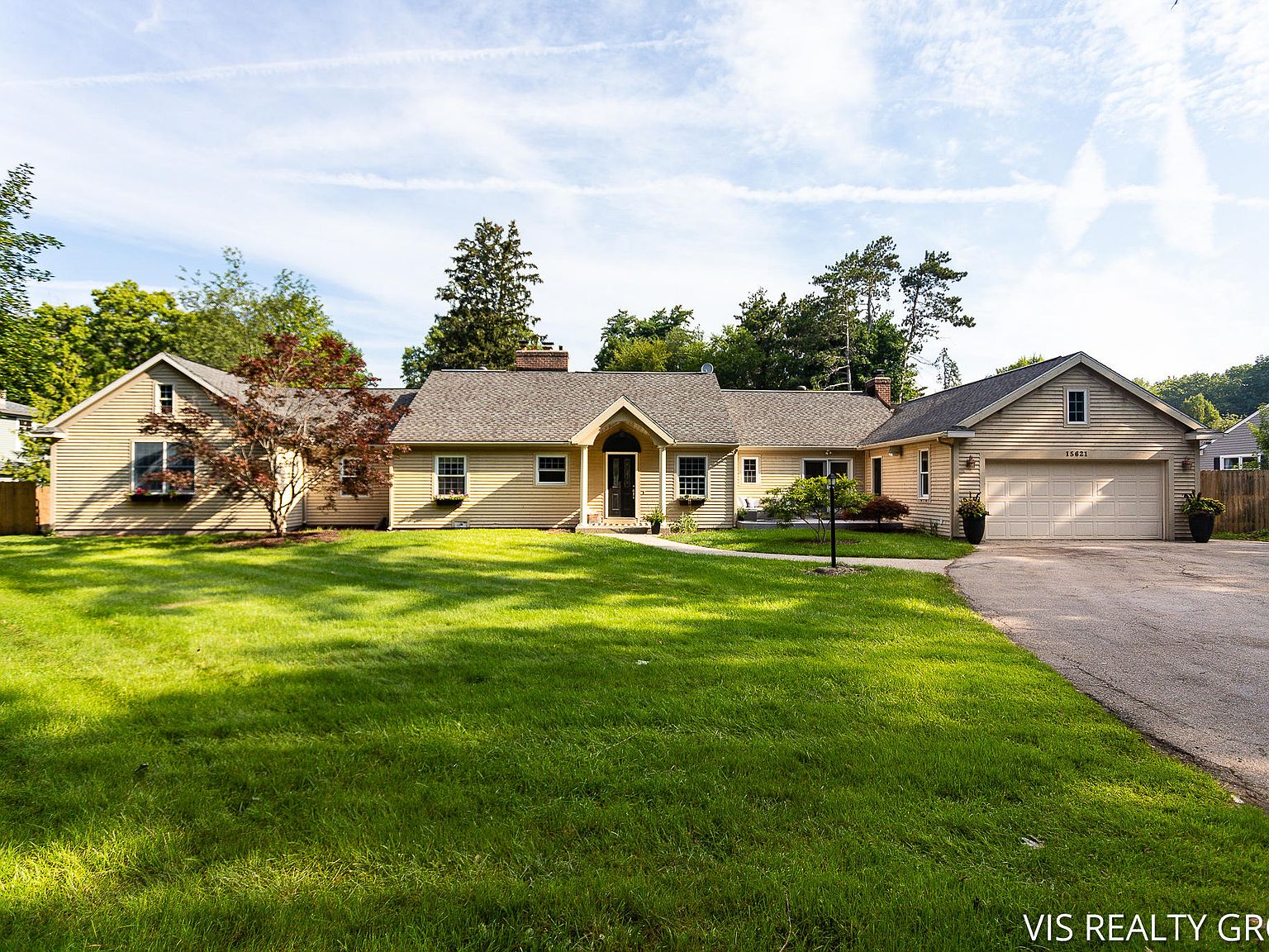 15621 Littlefield Ln, Spring Lake, MI 49456 | Zillow