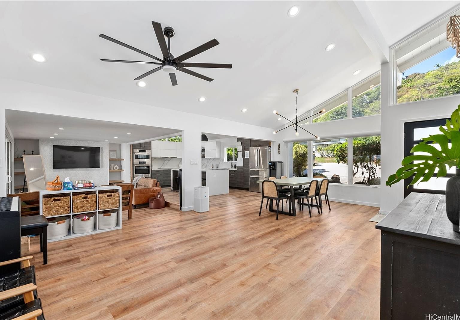 5001 Poola St, Honolulu, HI 96821 | Zillow