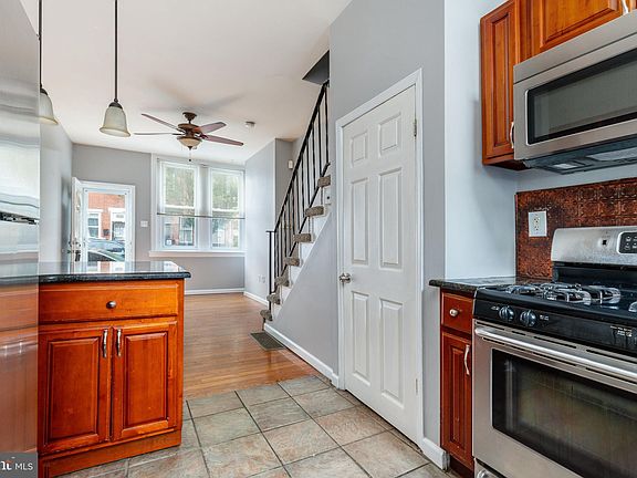 2671 E Thompson St, Philadelphia, PA 19125 | Zillow