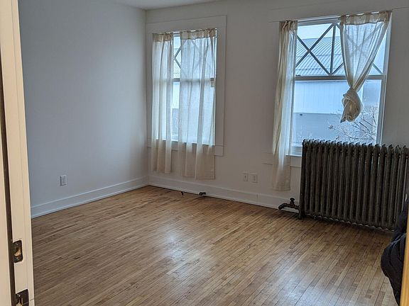 1721 University Ave SE APT 1, Minneapolis, MN 55414 | Zillow