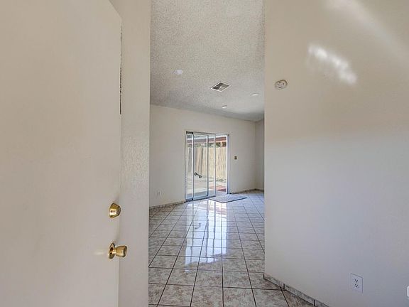 1116 Adelaide Ave, Bakersfield, CA 93307 | Zillow