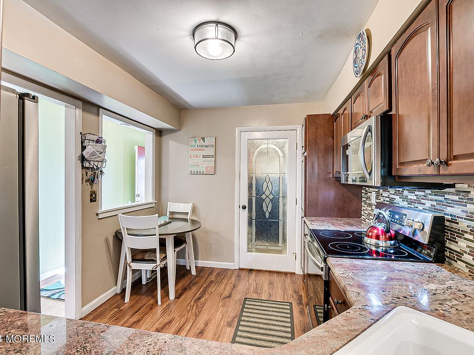 2 Lake Drive UNIT D, Hightstown, NJ 08520 | Zillow