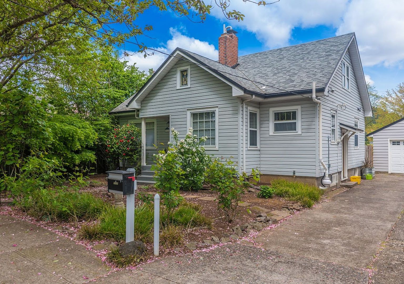 7117 SE Brooklyn St #B, Portland, OR 97206 | Zillow
