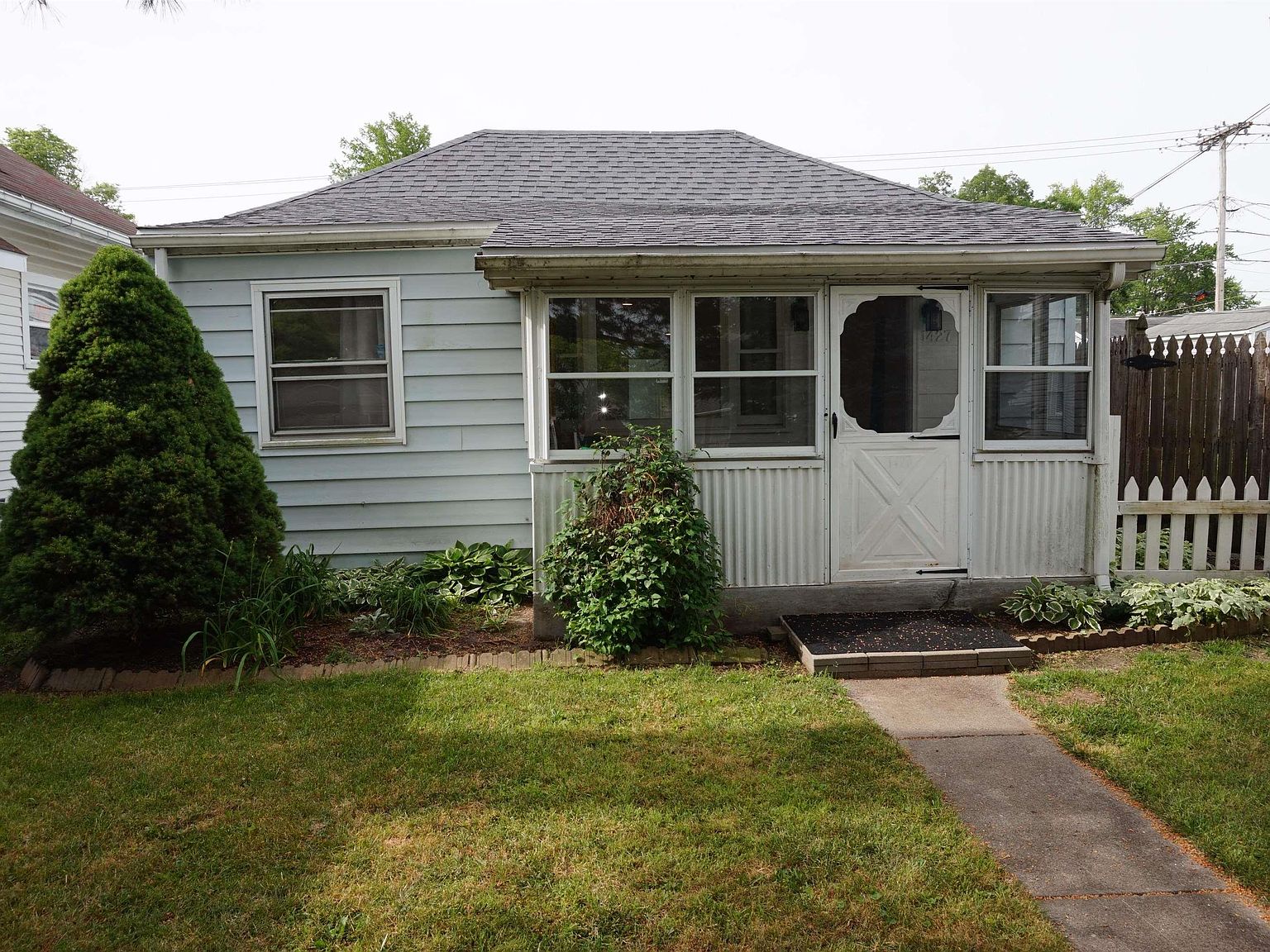 1427 Spring St, Fort Wayne, IN 46808 | Zillow