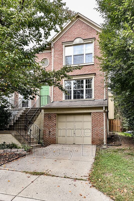 45578 Whitcomb Sq, Sterling, VA 20166 | Zillow