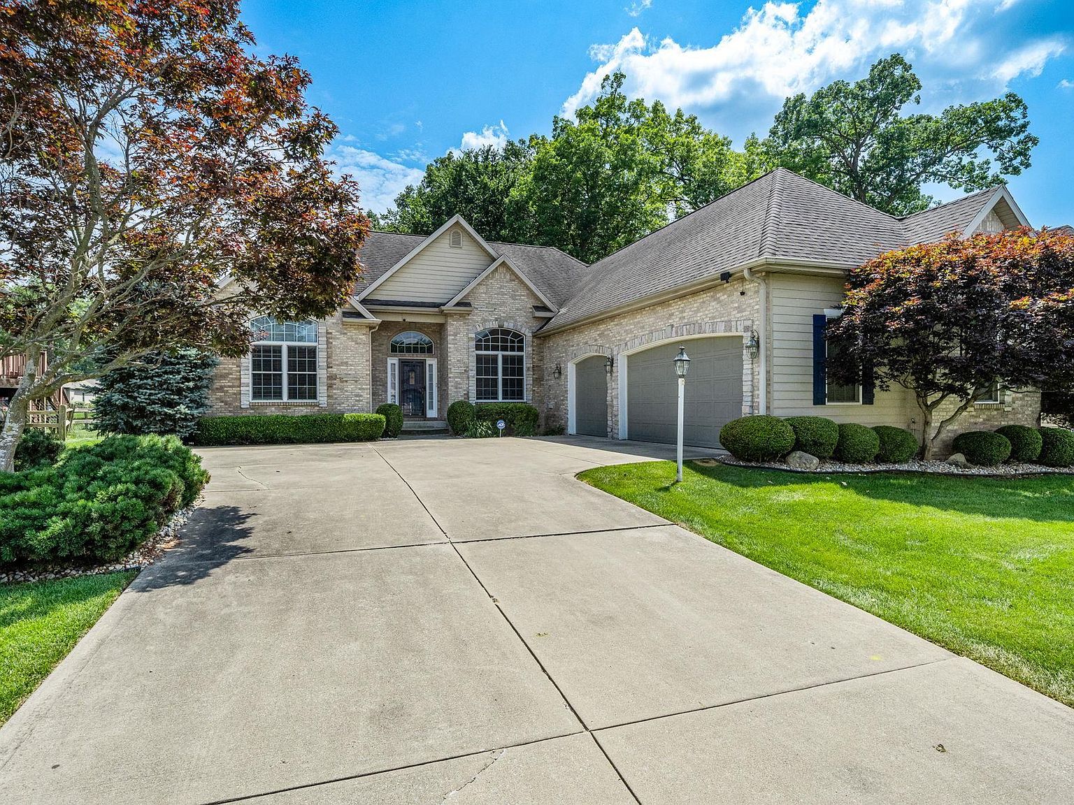 18464 Summer Wind Ln, South Bend, IN 46637 | Zillow