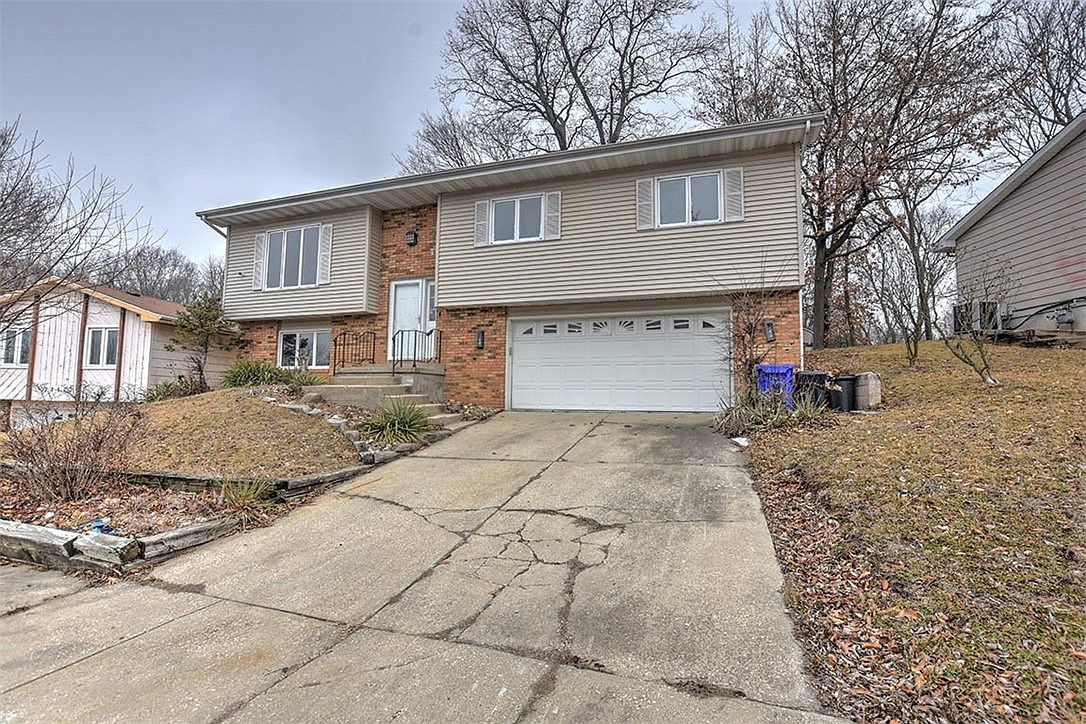 2240 W Packard St, Decatur, IL 62522 | Zillow