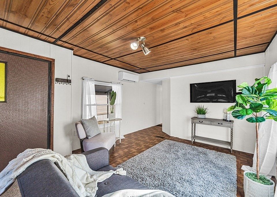 93 Grochmal Ave #126, Indian Orchard, MA 01151 | Zillow