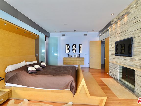 24826 Malibu Rd, Malibu, CA 90265 | Zillow