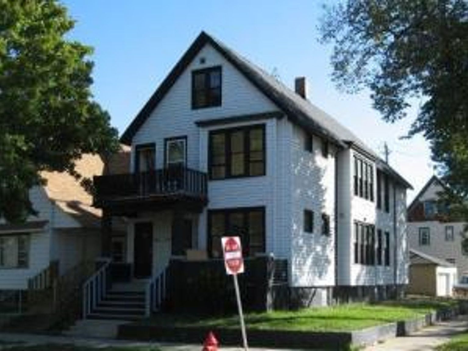 2400-2402 N 22nd St, Milwaukee, WI 53206 | Zillow