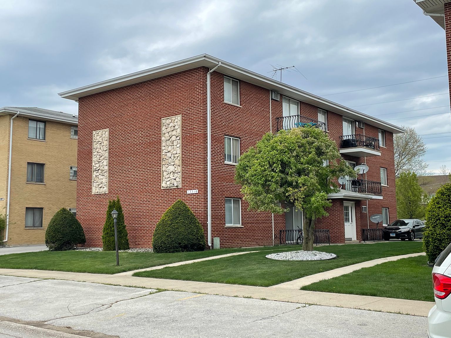 17715 Park Blvd APT 3W, Lansing, IL 60438 | Zillow