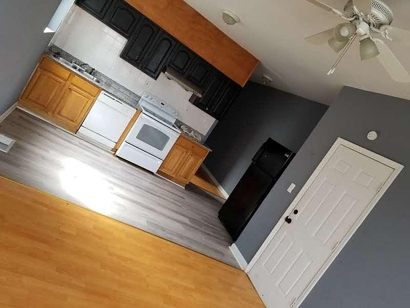 3232 Henrietta St, Saint Louis, MO 63104 | Zillow