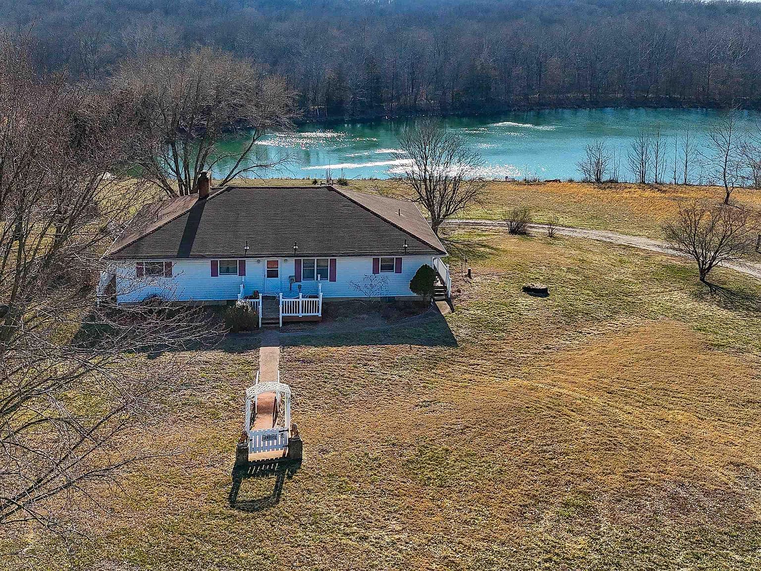 20712 Carpet Barn Rd, Lincoln, MO 65338 | MLS #94956 | Zillow
