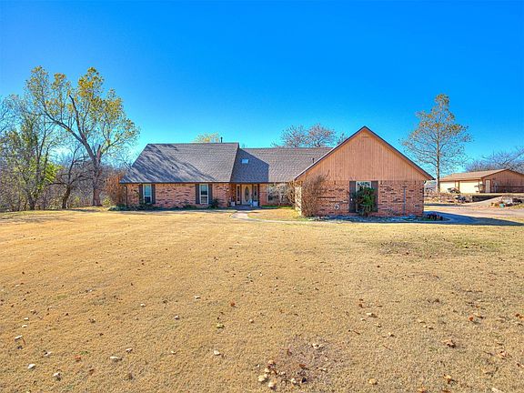 3013 Sooner Lake Dr, Moore, OK 73165 | MLS #1089299 | Zillow