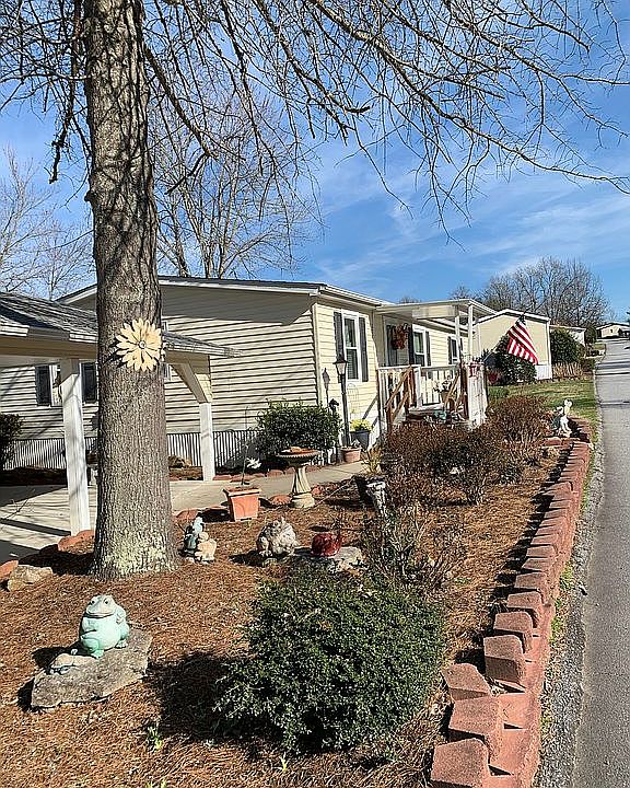 155 Ariel Loop, Hendersonville, NC 28792 | Zillow