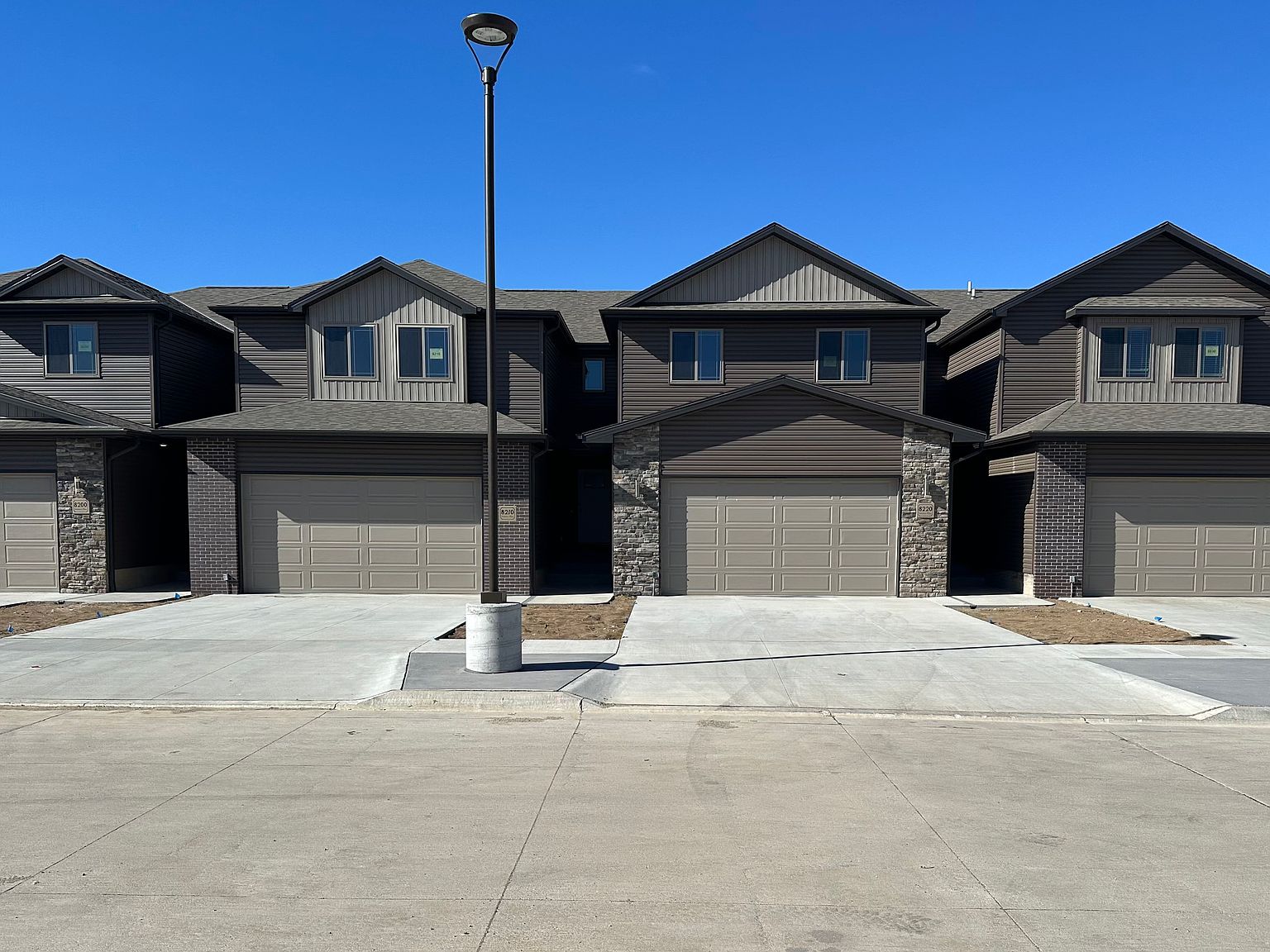 8220 Colby Pl, Lincoln, NE 68505 | Zillow