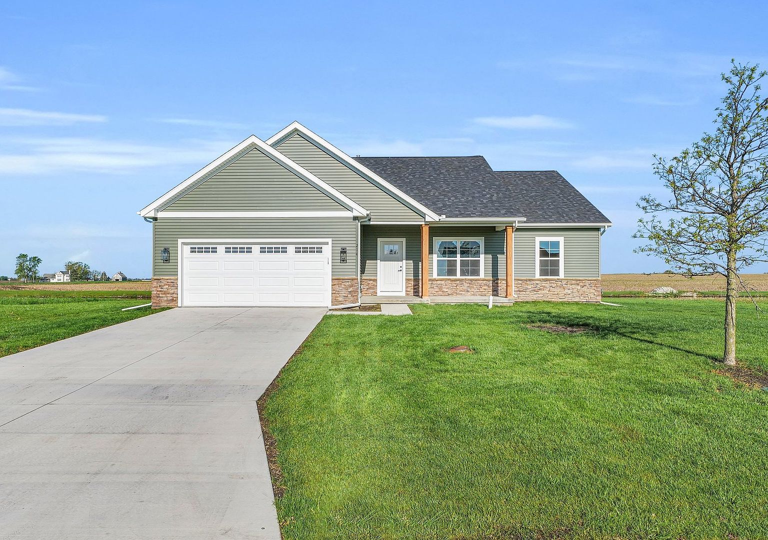 214 Northpointe Dr, Gifford, IL 61847 | Zillow