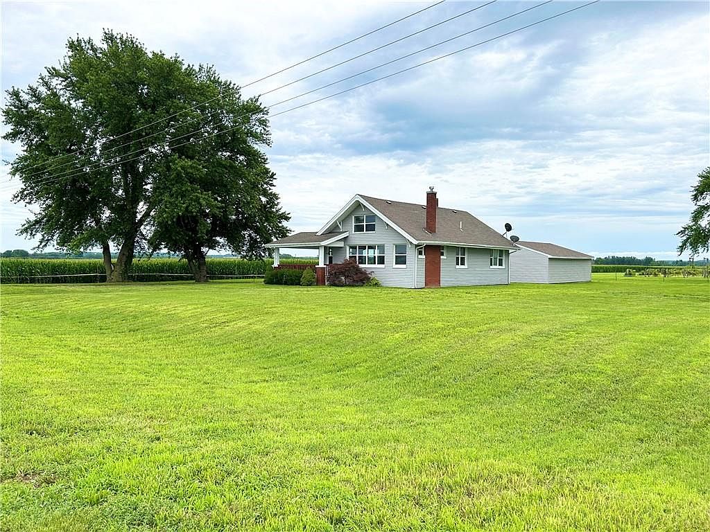 2385 165th Rd, Wathena, KS 66090 | Zillow
