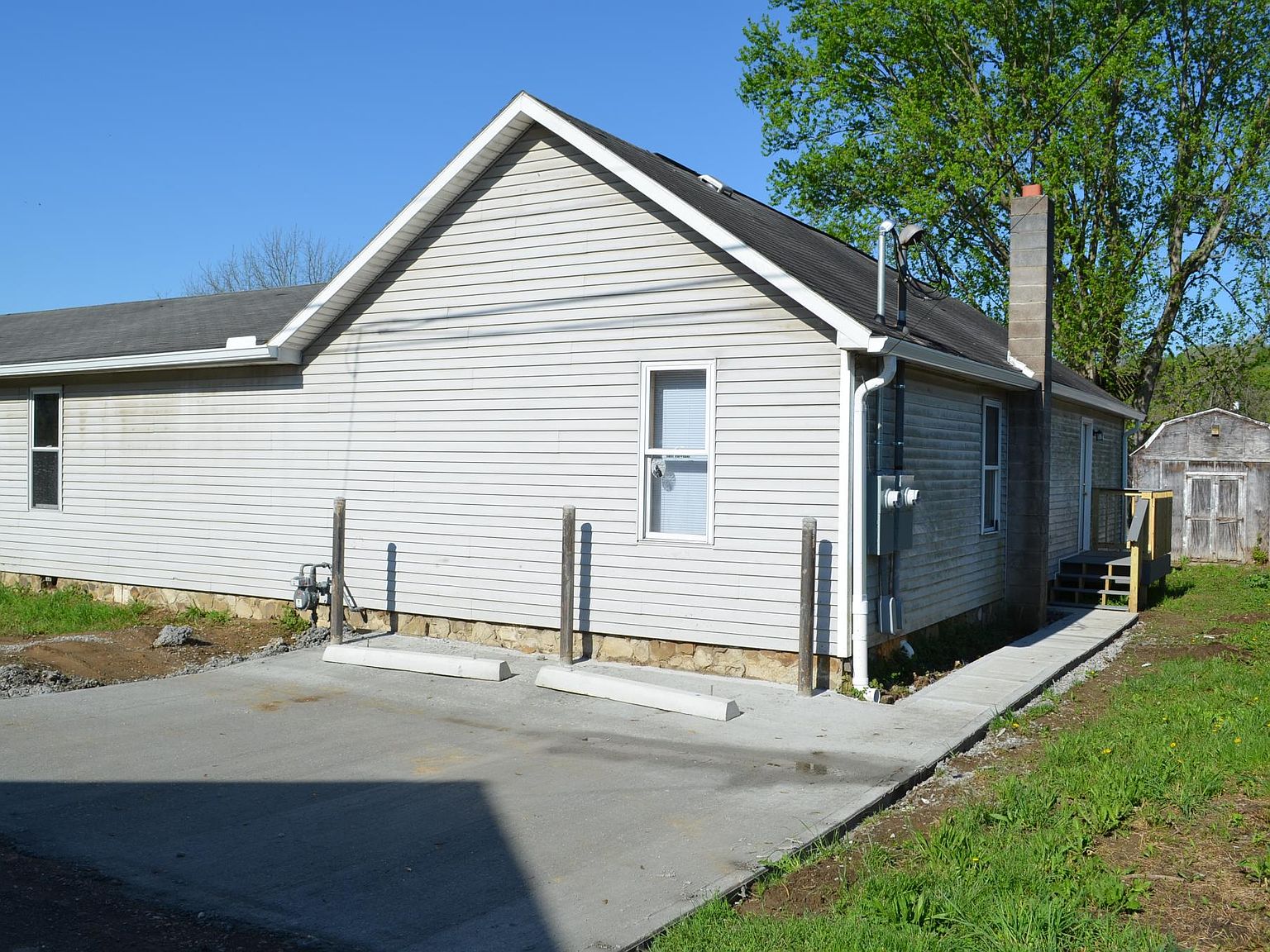 39 Monroe St #B, Chauncey, OH 45719 | Zillow