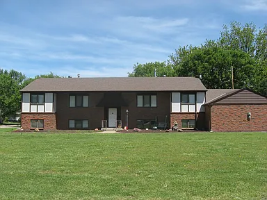 313 W. 5th - C - 313 W 5th St Ellinwood KS | Zillow