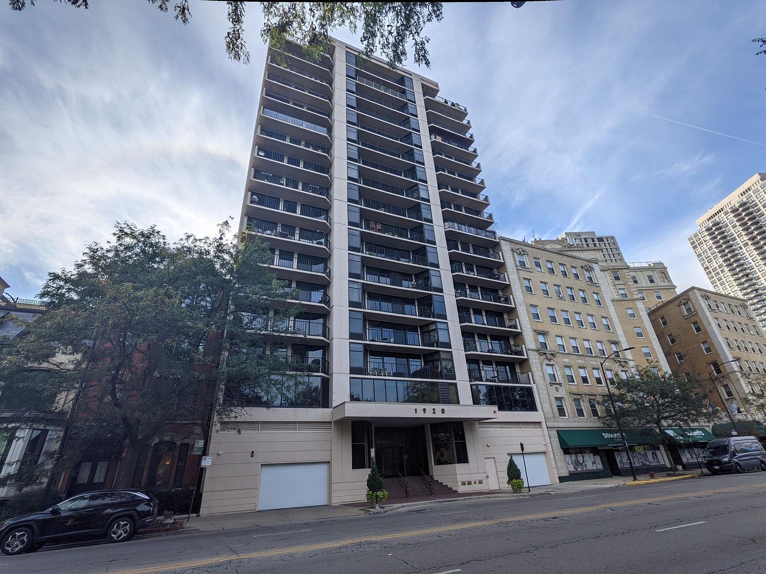 1920 N Clark St APT 15B, Chicago, IL 60614 | Zillow