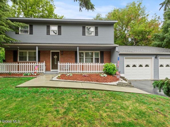 Round Lake NY Real Estate - Round Lake NY Homes For Sale | Zillow