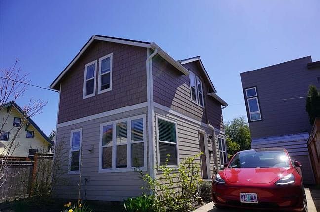 2112 NE Sumner St, Portland, OR 97211 | Zillow