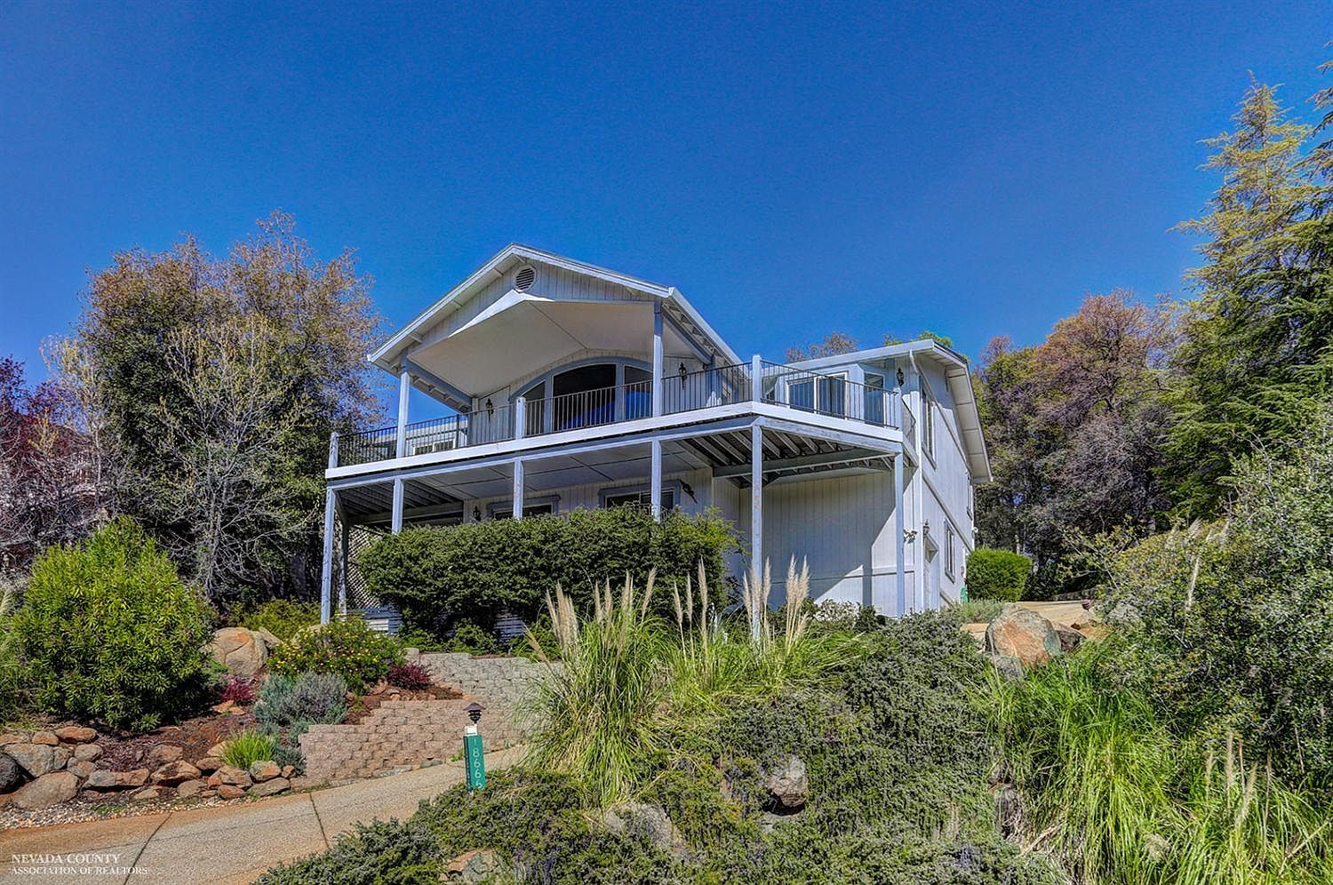 18666 Hummingbird Dr, Penn Valley, CA 95946 | Zillow