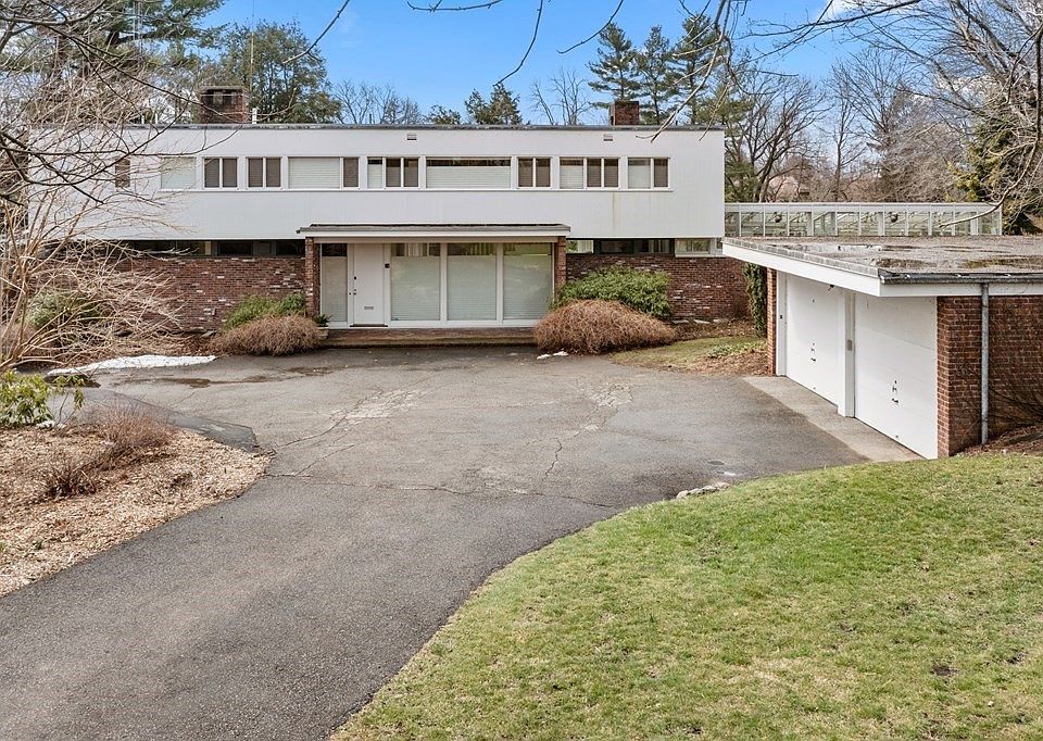 24 Essex Rd, Newton, MA 02467 | Zillow