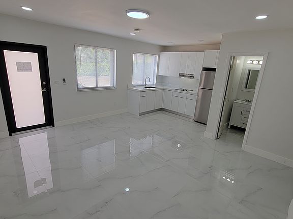 550 SW 123rd Ave #2, Miami, FL 33184 | Zillow