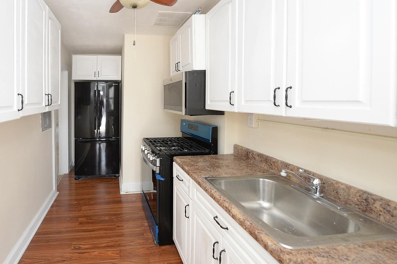 218 Rock Rd #2L, Glen Rock, NJ 07452 | Zillow