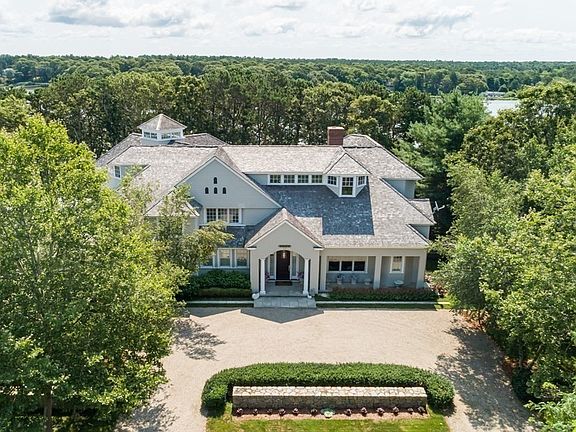 33 Shoestring Bay Rd, Mashpee, MA 02649 | MLS #72871028 | Zillow